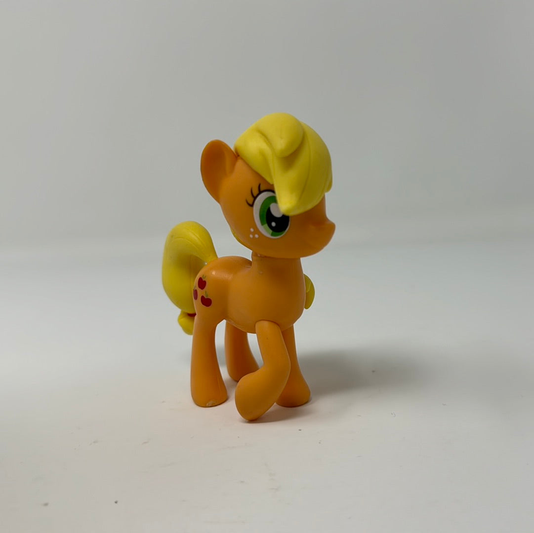 My Little Pony Applejack 3.5 Inch Plastic Action Figure Molded Hair ...