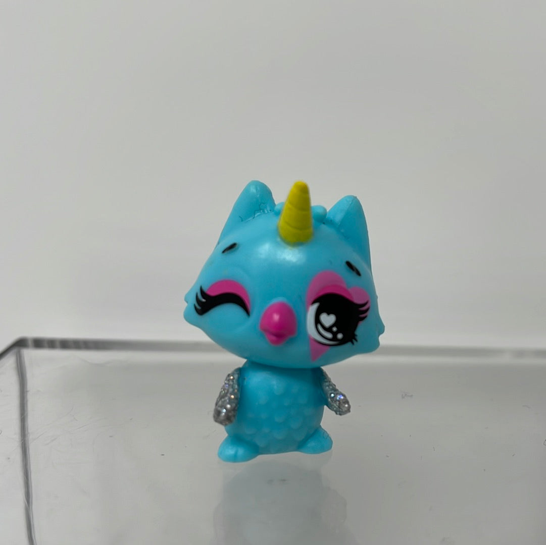 Hatchimals Colleggtibles Blue OWLICORN Figure – shophobbymall
