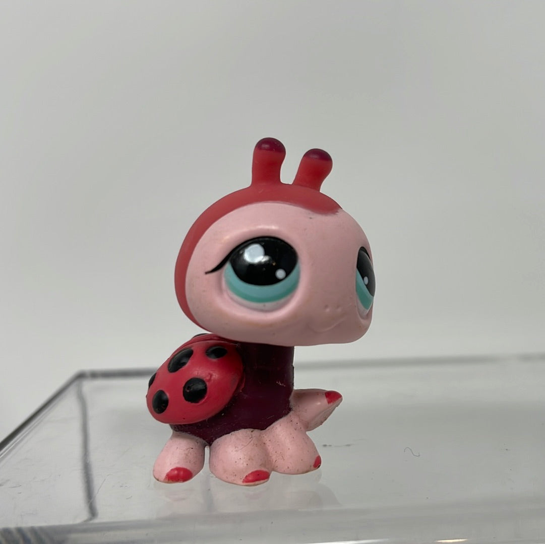 Littlest Pet Shop LPS #1017 Ladybug Blue eyes and Red Nails – shophobbymall