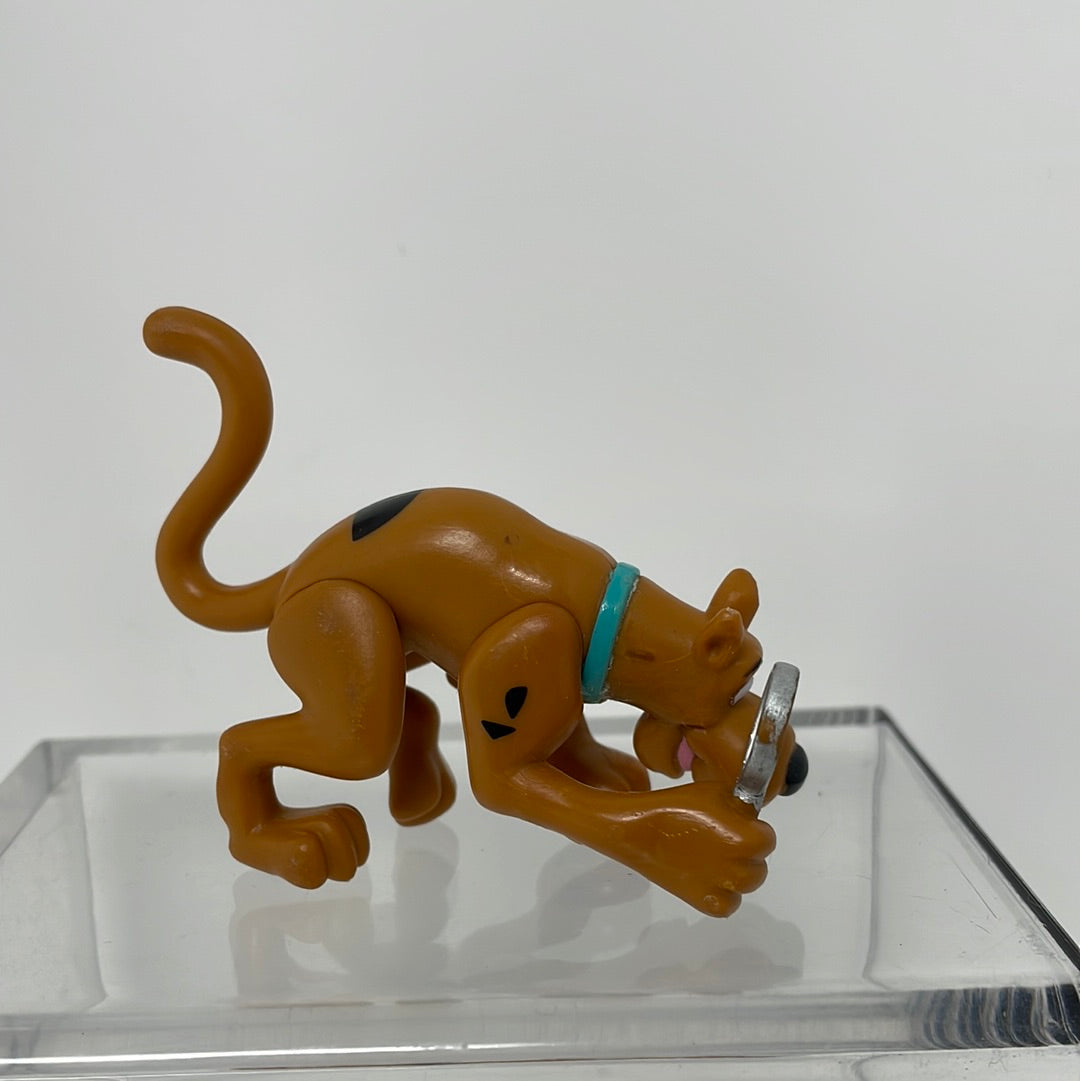 Scooby-Doo with Magnifying Glass 2.5" Long - Mini PVC Figure Charter L ...