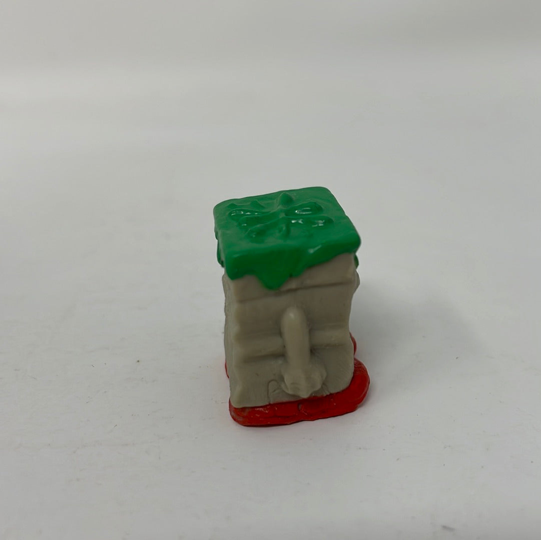 The Trash Pack Series 5 #798 LITTLE LOCKER Gray Mini Figure – shophobbymall